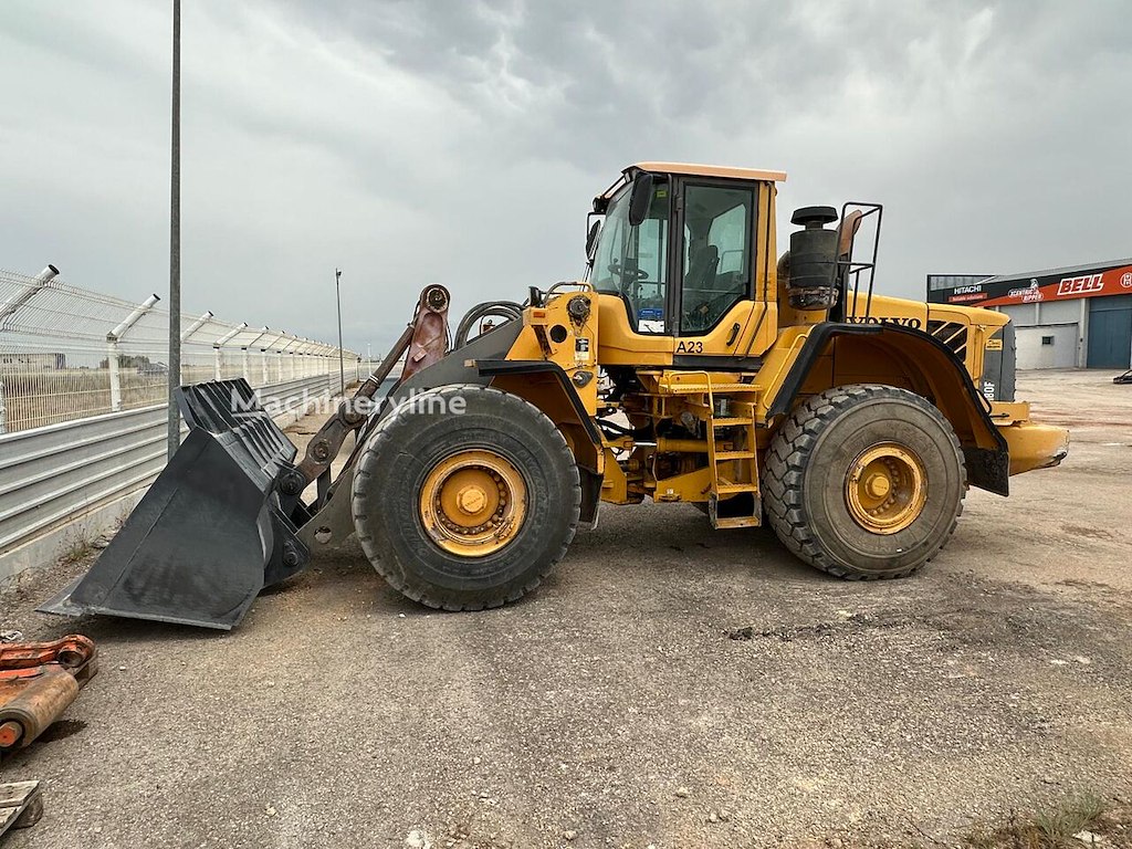 Volvo L180F prednji utovarivač