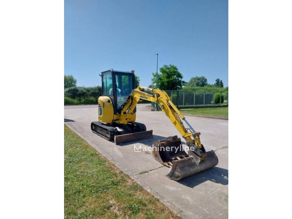 Komatsu PC26MR-3 mini bager