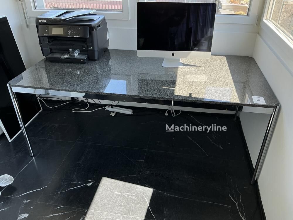 Prodaje se USM Haller stambeno-poslovni kontejner na aukciji