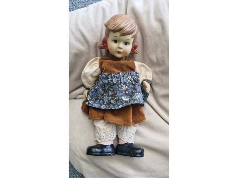 HAJDI biskvit porcelan lutka rucno oslikana