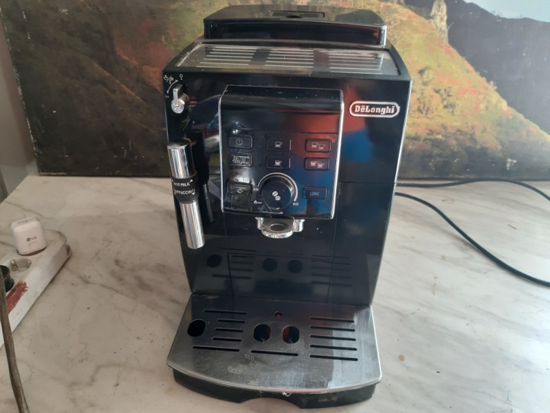 De'Longhi kafe aparat