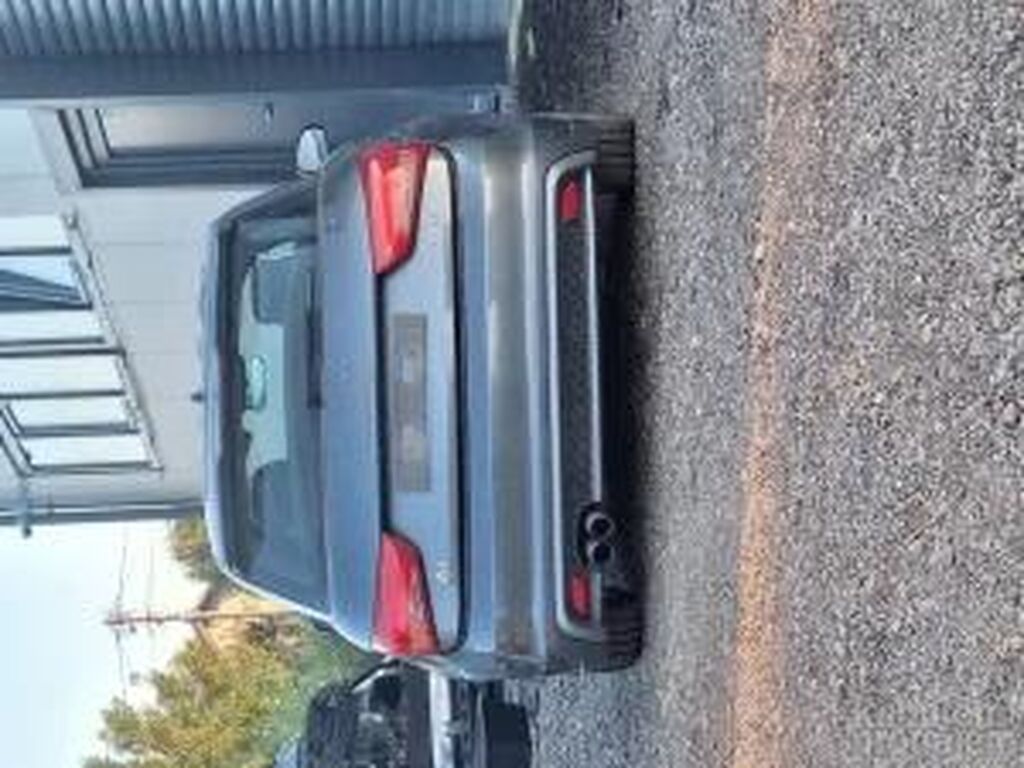AUDI A1 DELOVI SET KVACILA DIZELI BENZINCI | Audi vw delovi ZEMUN