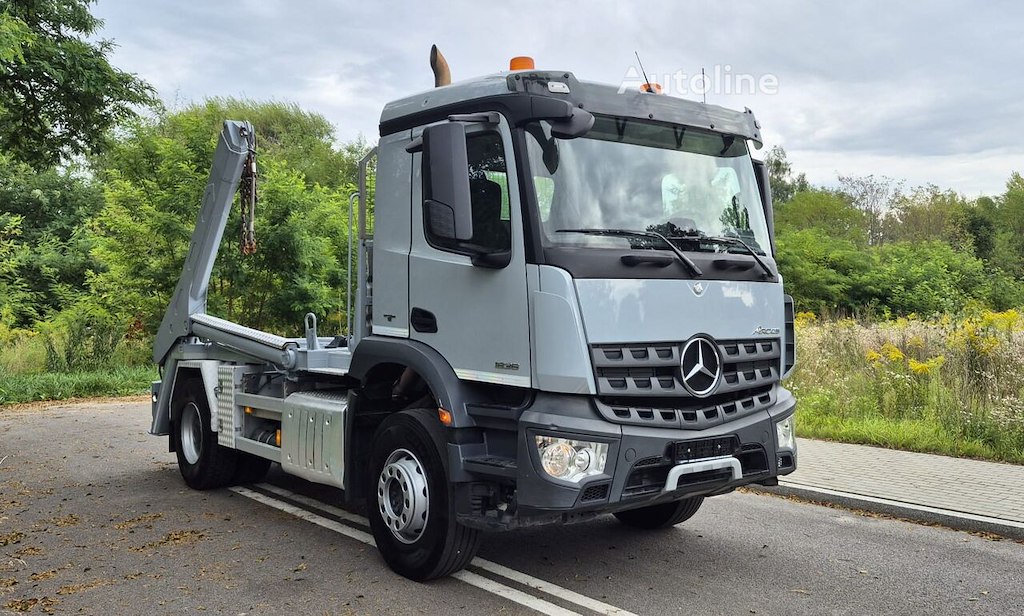 Mercedes-Benz Arocs 1836 kamion autopodizač kontejnera