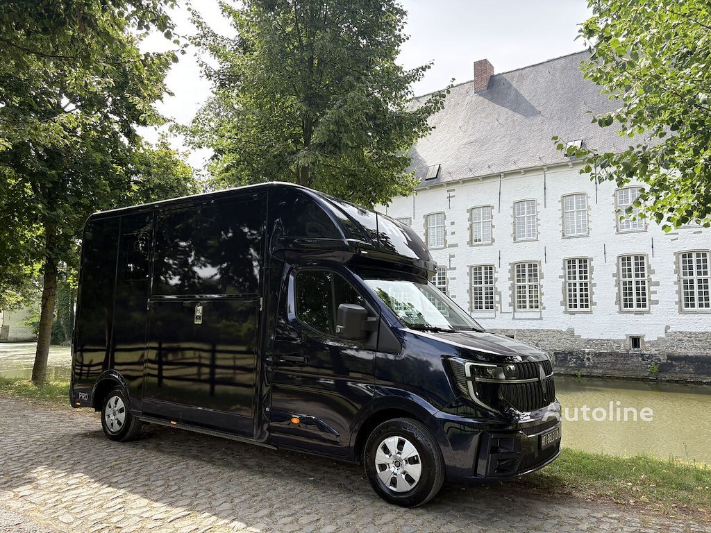 Renault Master kamion za prevoz konja