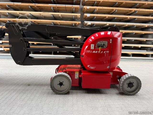 Teleskopska radna platforma
Manitou 150 AETJC