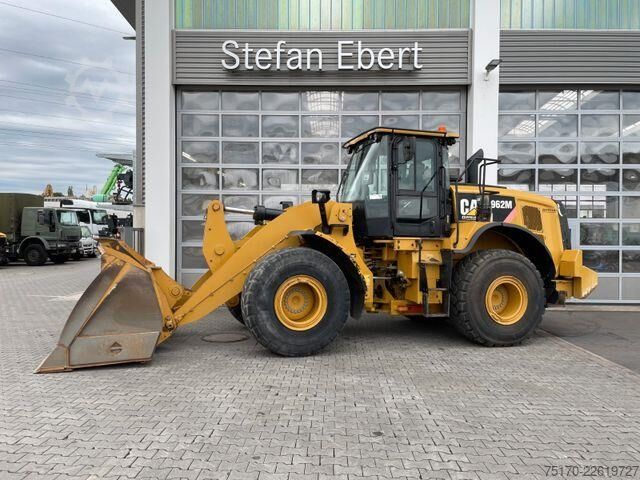 Utovarivač
Caterpillar 962M / 8.035h / Schaufel