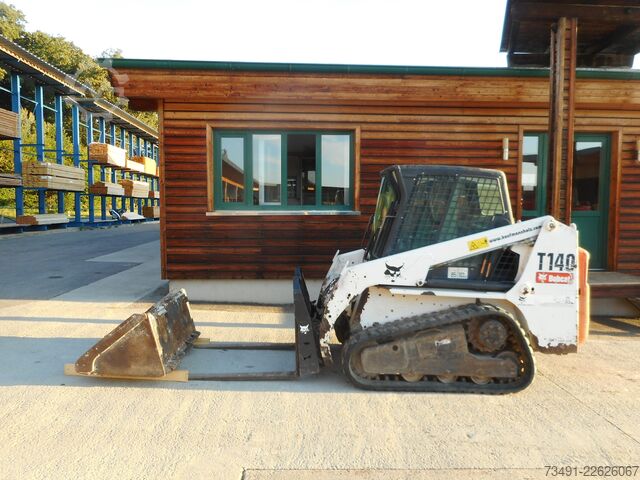 Kompaktni utovarivač
Bobcat T140 HighFlow