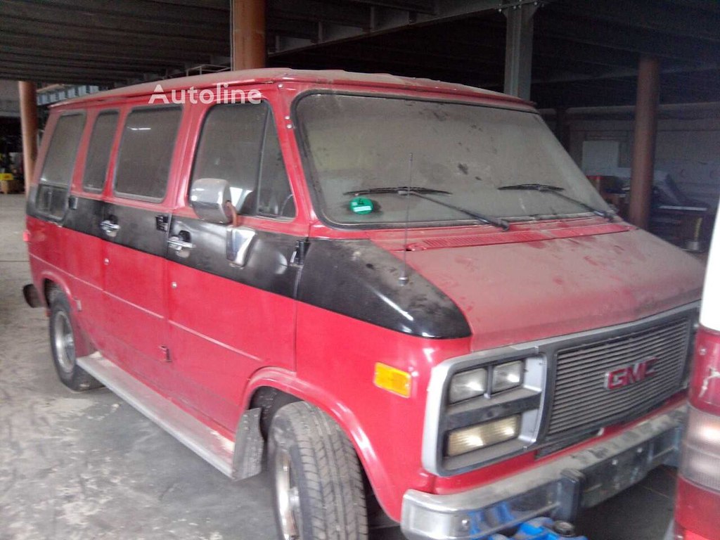 Prodaje se GMC G10 G20 minibus furgon na aukciji