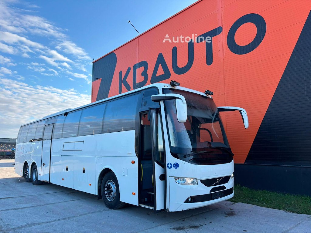 Volvo B11R 9700H 6x2*4 53+1 SEATS / AC / AUXILIARY HEATING / WC turistički autobus