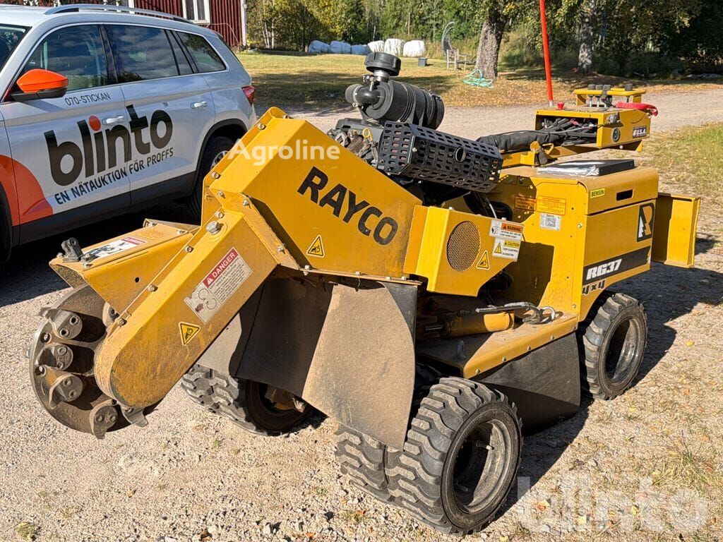 Prodaje se Rayco RH37 frezu za panjeve na aukciji