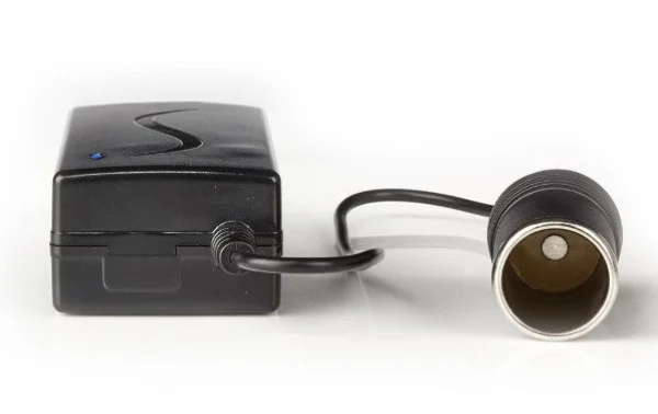 POCO100 DC konverter sa 230V AC 50 Hz na 12V DC Cigar uticnica, 60W, Utikaè sa uzemljenjem, Crna