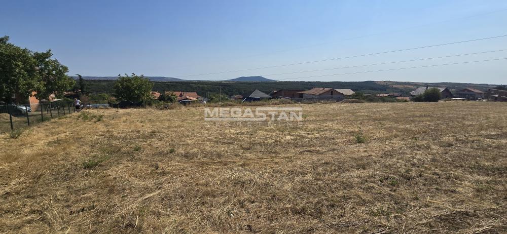 Sremčica, plac sa odličnim pogledom
51.100 €