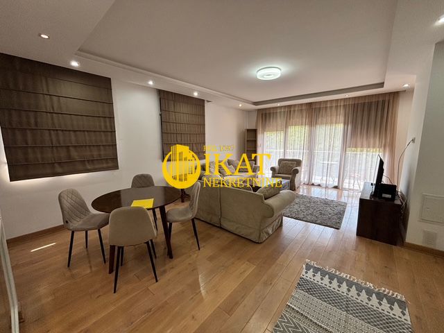 Dedinje, Miloja Djaka, Luksuzan stan 114m2 sa velikom terasom i garaznim mestom ID#5326
1.650 €