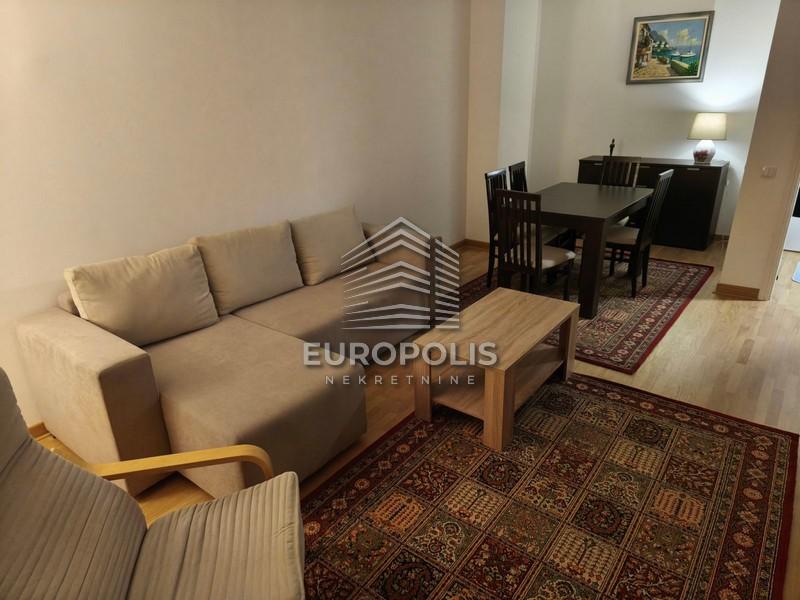 Dvosoban stan, odmah useljiv, sa pogledom na Savski kej ID#10021
205.000 €