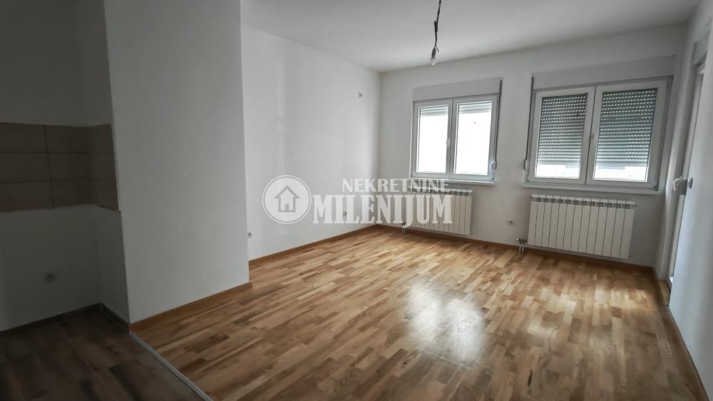 Uknjižen dvosoban stan 43m² – blizu Hotela Mar ID#2305
116.100 €