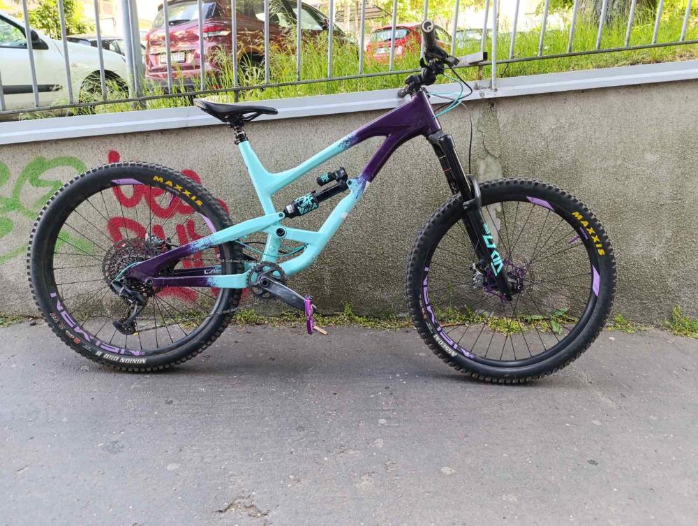 YT Capra Custom