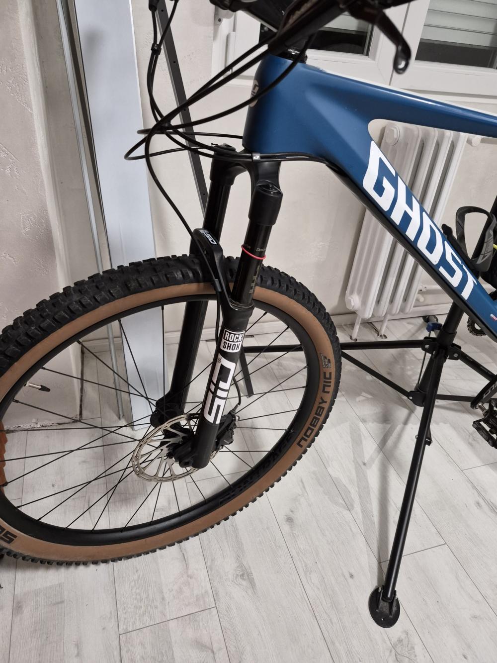 Ghost Lector carbon