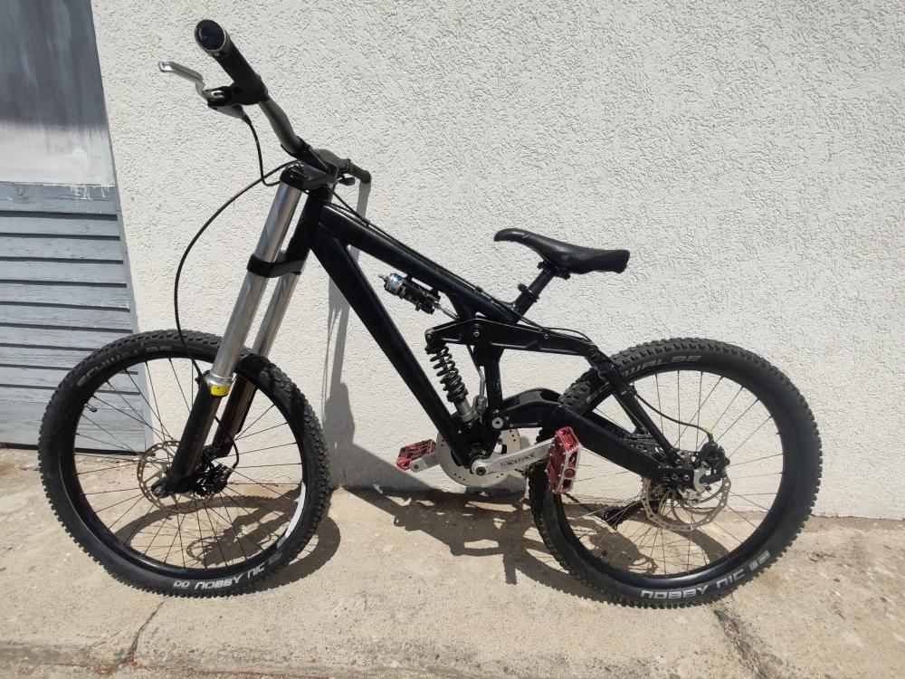 Kona stab supreme legendarni DH