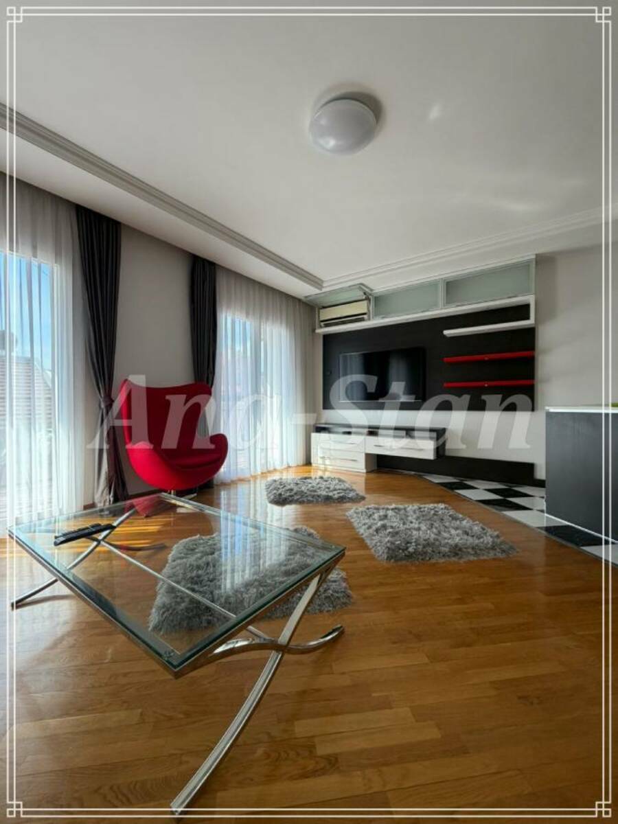 Dvosoban stan, Beograd – Hram Sv. Save | Izdavanje · 60m² · 1.000€