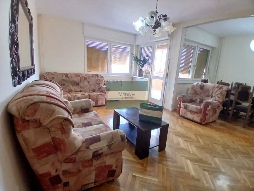 Trosoban stan, Jagodina | Prodaja · 75m² · 86.500€
