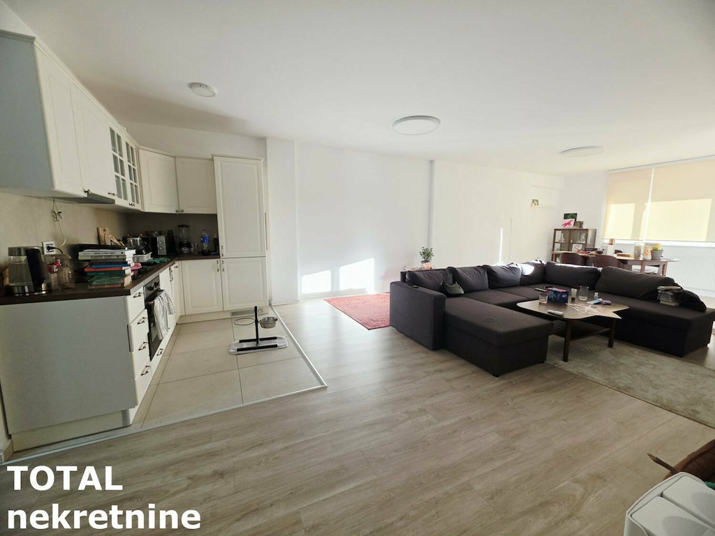 Troiposoban stan, Novi Sad – Sajam | Prodaja · 104m² · 350.000€