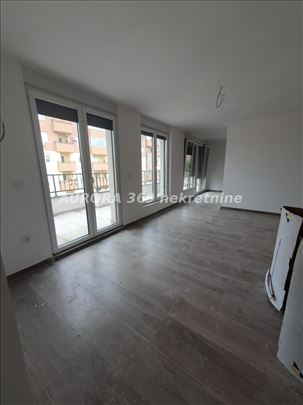 Ekskluzivno! Investicija! Ruma! Penthouse U Najluk