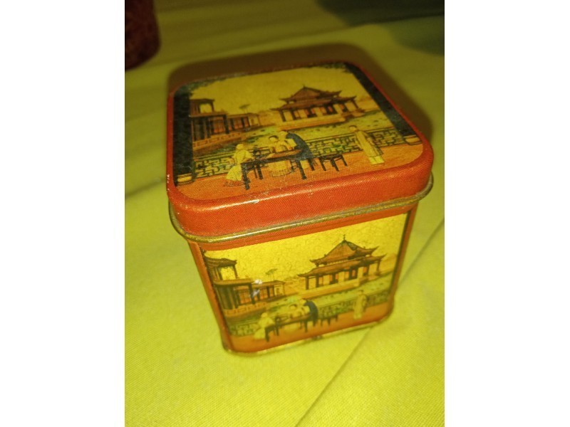 Vintage Limena kutija