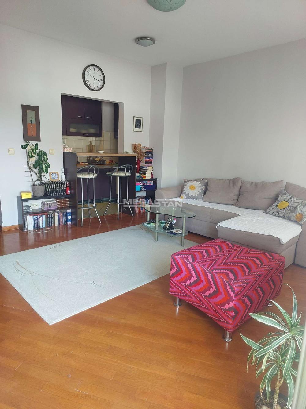 Dvosoban stan na prodaju, Voždovačka Crkva, Beograd, 52m², 199.000 €