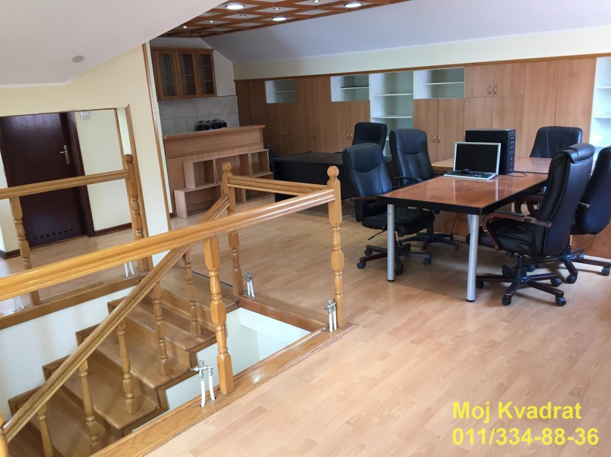 Kuća za izdavanje, Lekino Brdo, Beograd, 260m², 1.800 €/mes
