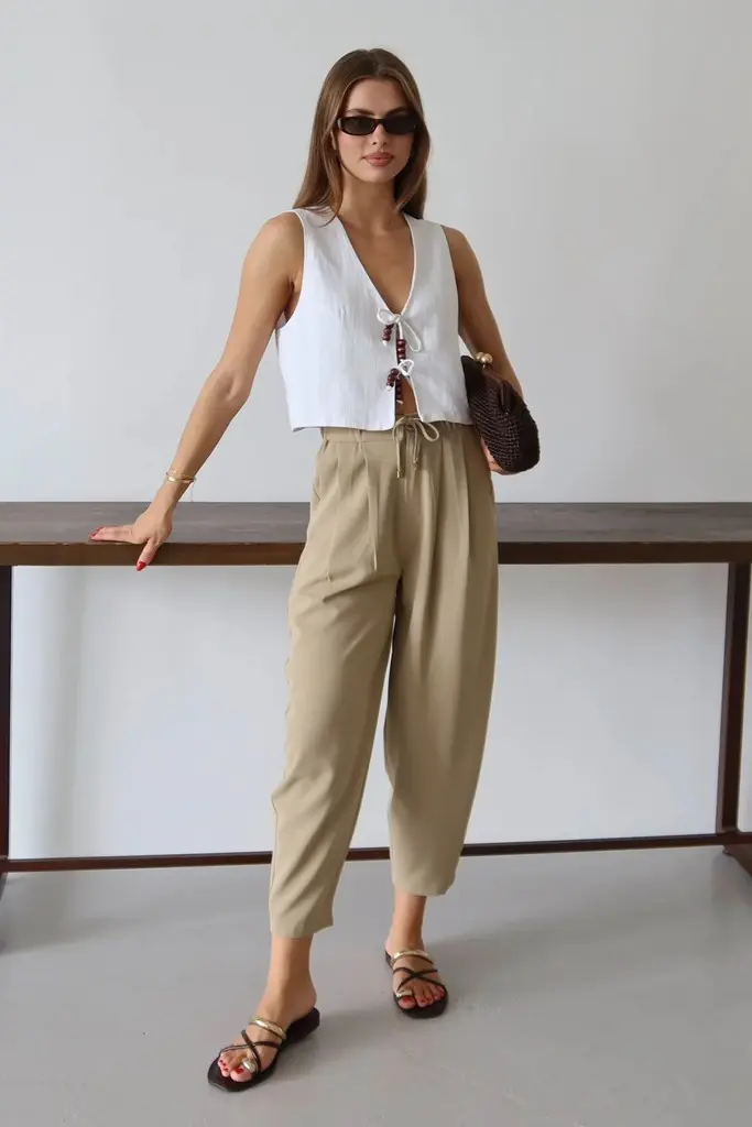 Trendyol Milla Ženske pantalone TWOSS25PL00126, Tamnoplave