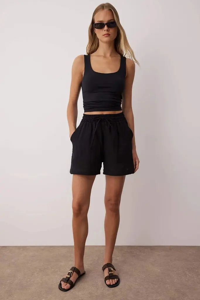 Trendyol Milla Ženski šorc TWOSS25SR00233, Crni
