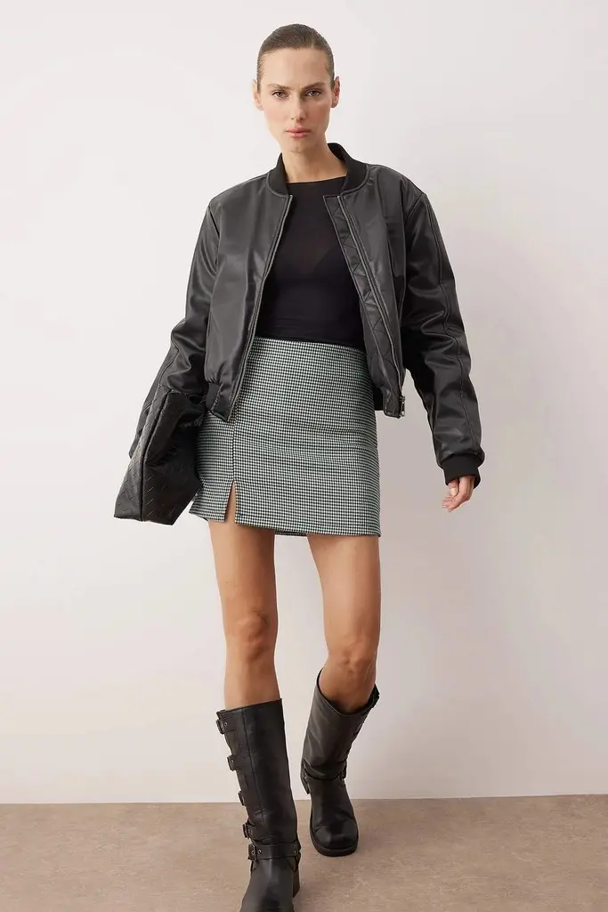 Trendyol Milla ženska suknja model Twoaw26Sr00059, crna