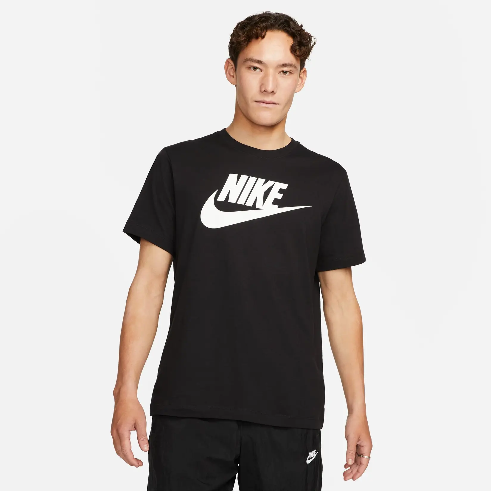 Nike Muška majica NSW Tee Icon Futura AR5004-010, Crna