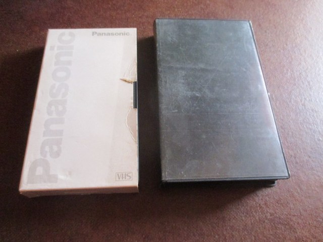VIDEO kaseta Panasonic E-240 + PVC omot