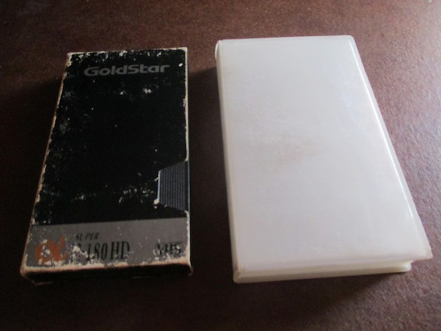 VIDEO kaseta GoldStar E-180 HD