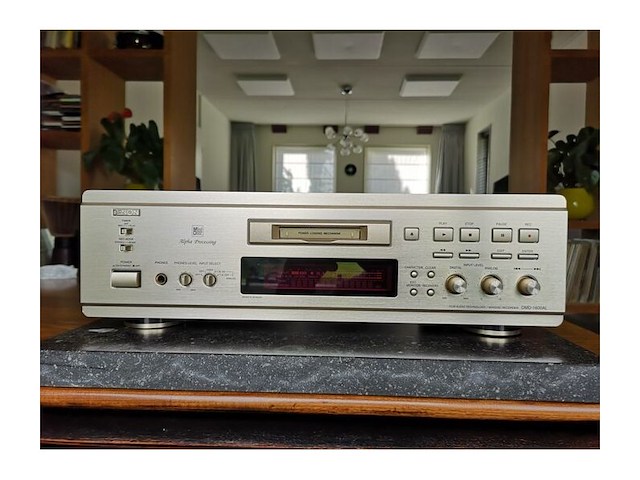 Denon DMD 1600 AL + daljinski