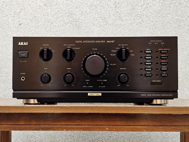 Akai AM-67 Digital