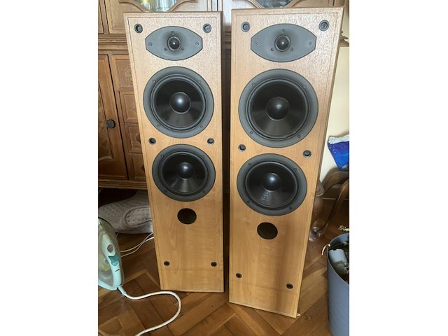 Yamaha ns-45e