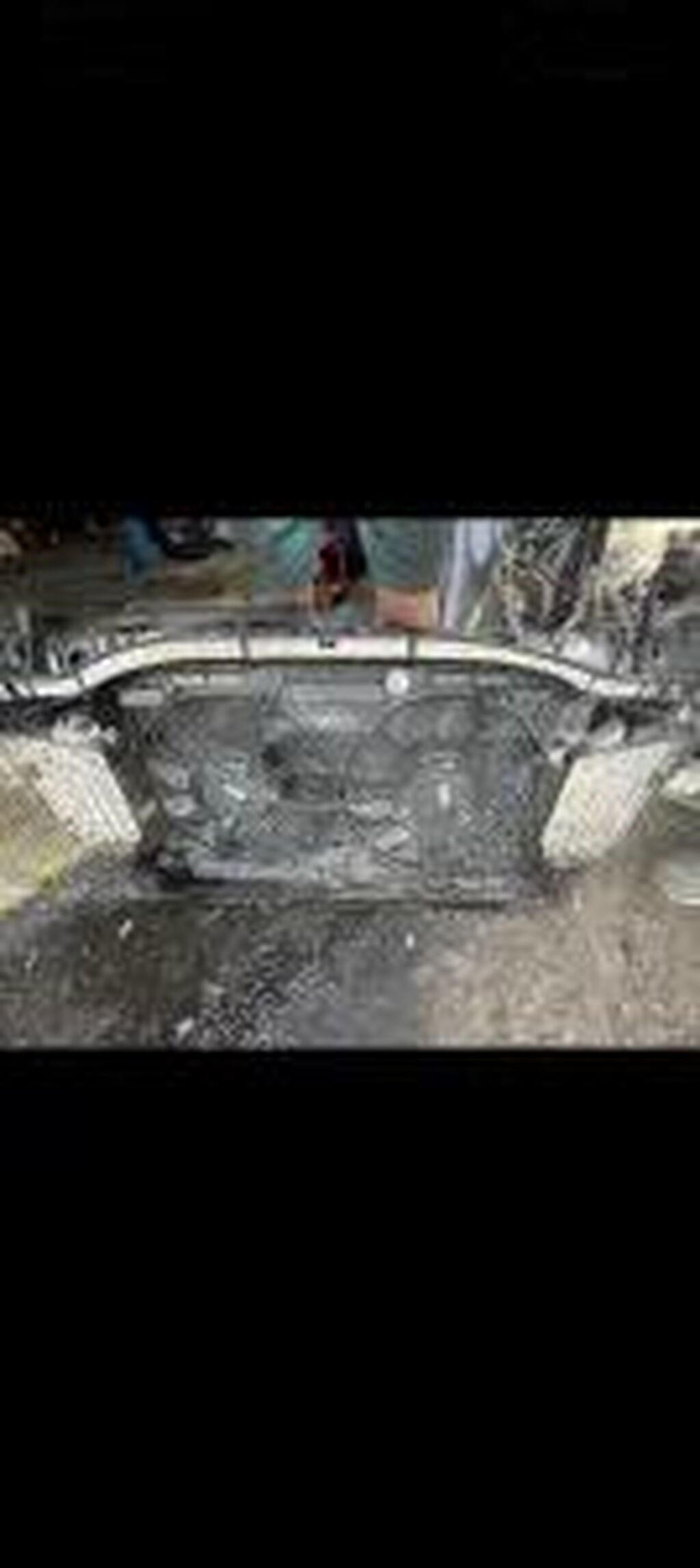 AUDI A6 C8 VEZNI LIM PRSA HLADNJAK VENTILATOR SINA BRANIKA | Audi