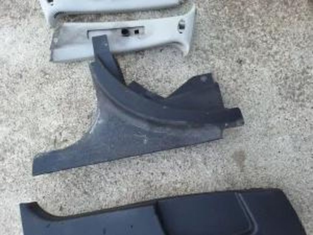 ALFA 156 PLASTIKA ZADNJA PRAG | Plastike prag zadnji alfa 156. Cena