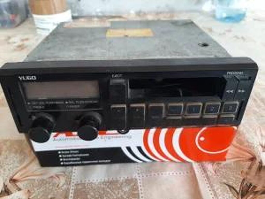 YUGO AUTO RADIO | Ispravan ali fale poklopac kasete koliko sam