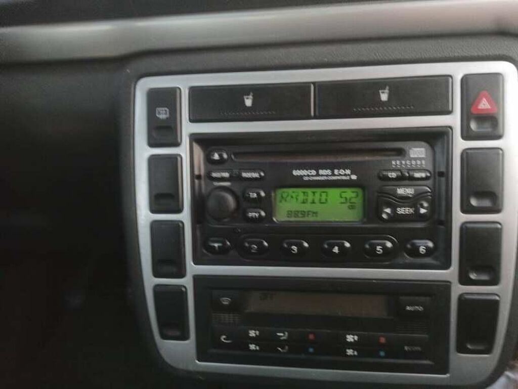 RADIO FABRICKI ZA FORD GALAXY | Fabricki radio za Galaxy odlican