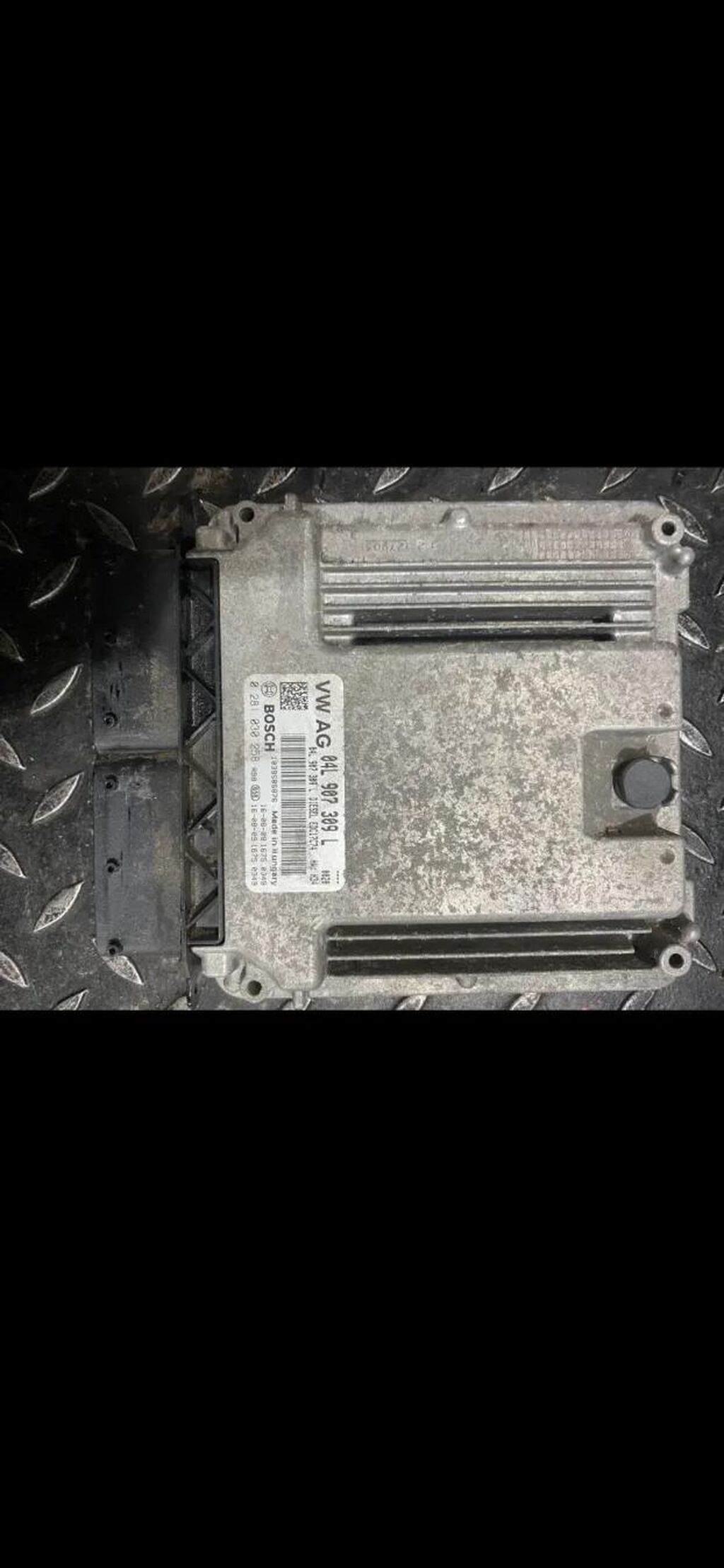 AUDI Q5 2019 MOTORNI RACUNAR ECU 04L907309L | Audi delovi ZEMUN