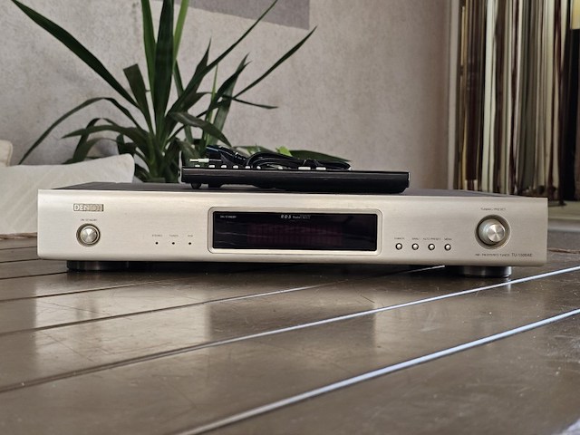 Denon TU-1500 AE + daljinski