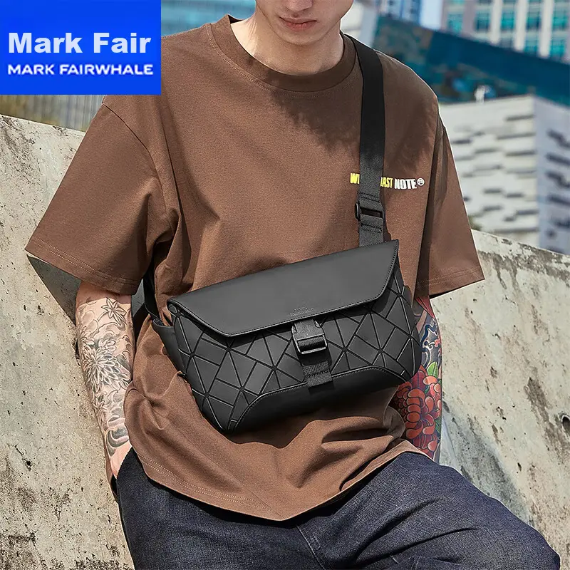 Mark Fairwhale Muška torba, Crna