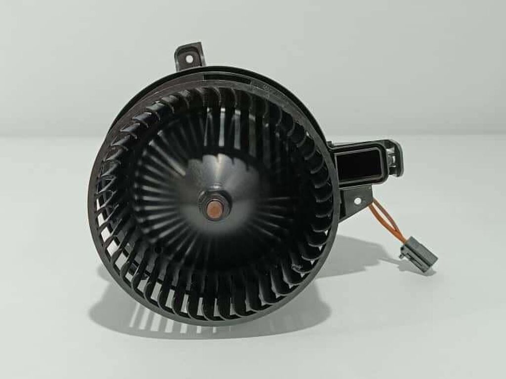 VENTILATOR KABINE ZA ŠKODA KAMIQ OD 2019. DO 2024. GOD. | Polovni
