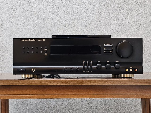 Harman Kardon AVR 11