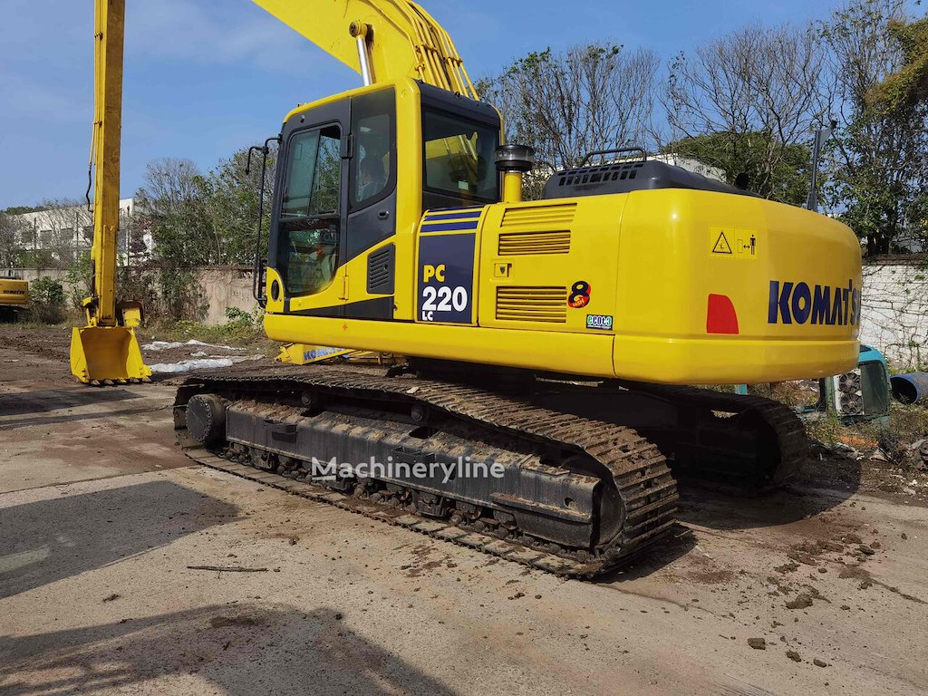 Komatsu PC220-8 bager sa dugom strelom
