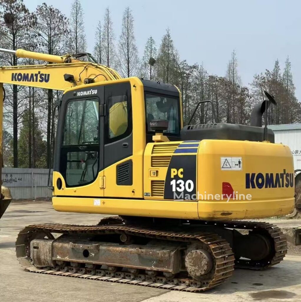 Komatsu PC130 bager guseničar