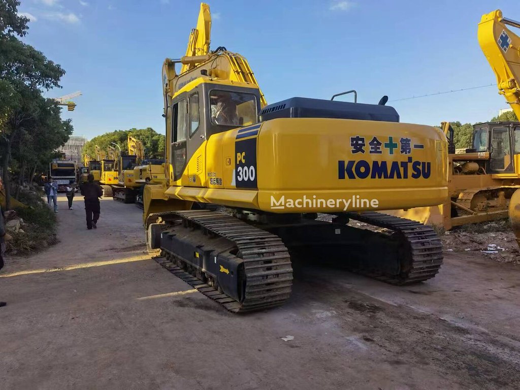 Komatsu PC300 bager guseničar